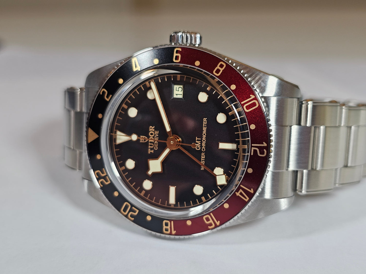 Gear Up: The Ultimate F1 Drivers' Watches for the 2024 Season – MGB WATCHES