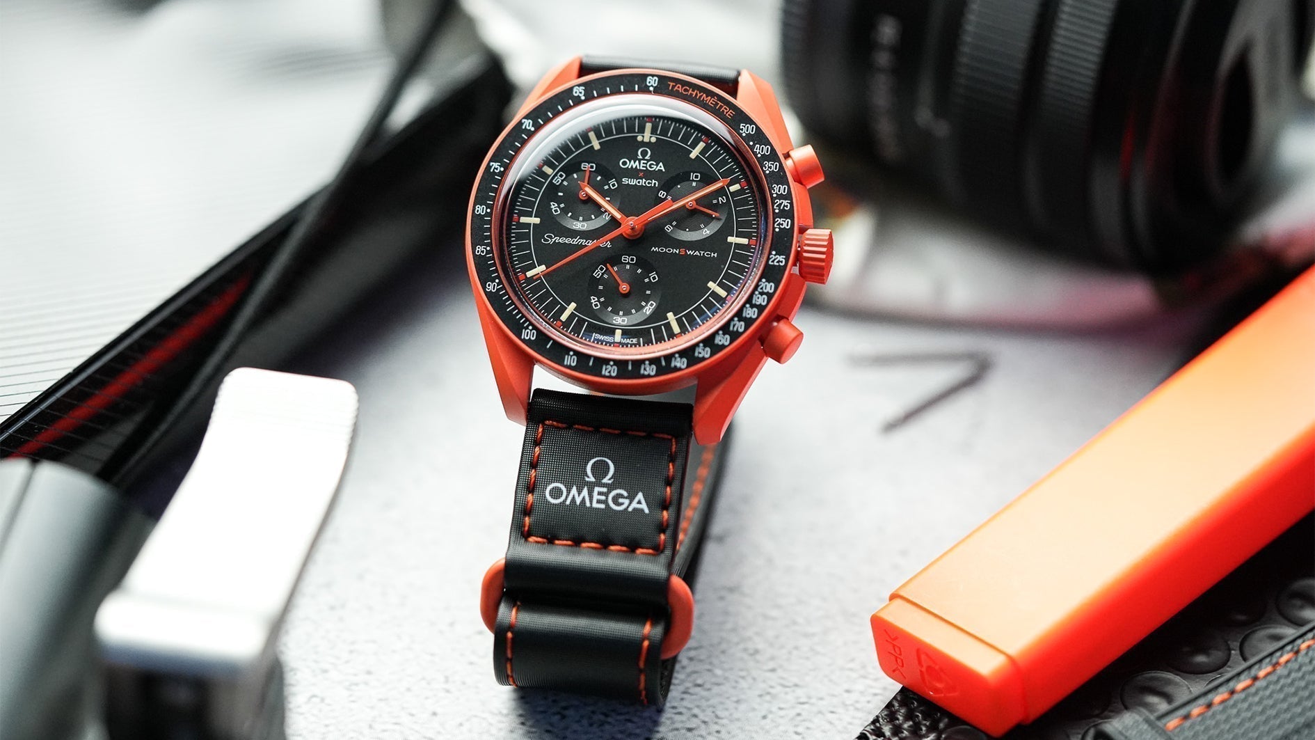 The Complete Guide to MoonSwatch Strap Replacement (Tools, Sizes, Styl ...