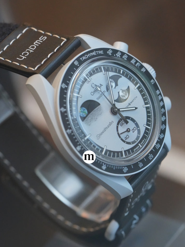 Swatch x OMEGA MoonSwatch Collection: Mission To EarthPhase SO33M700 ...