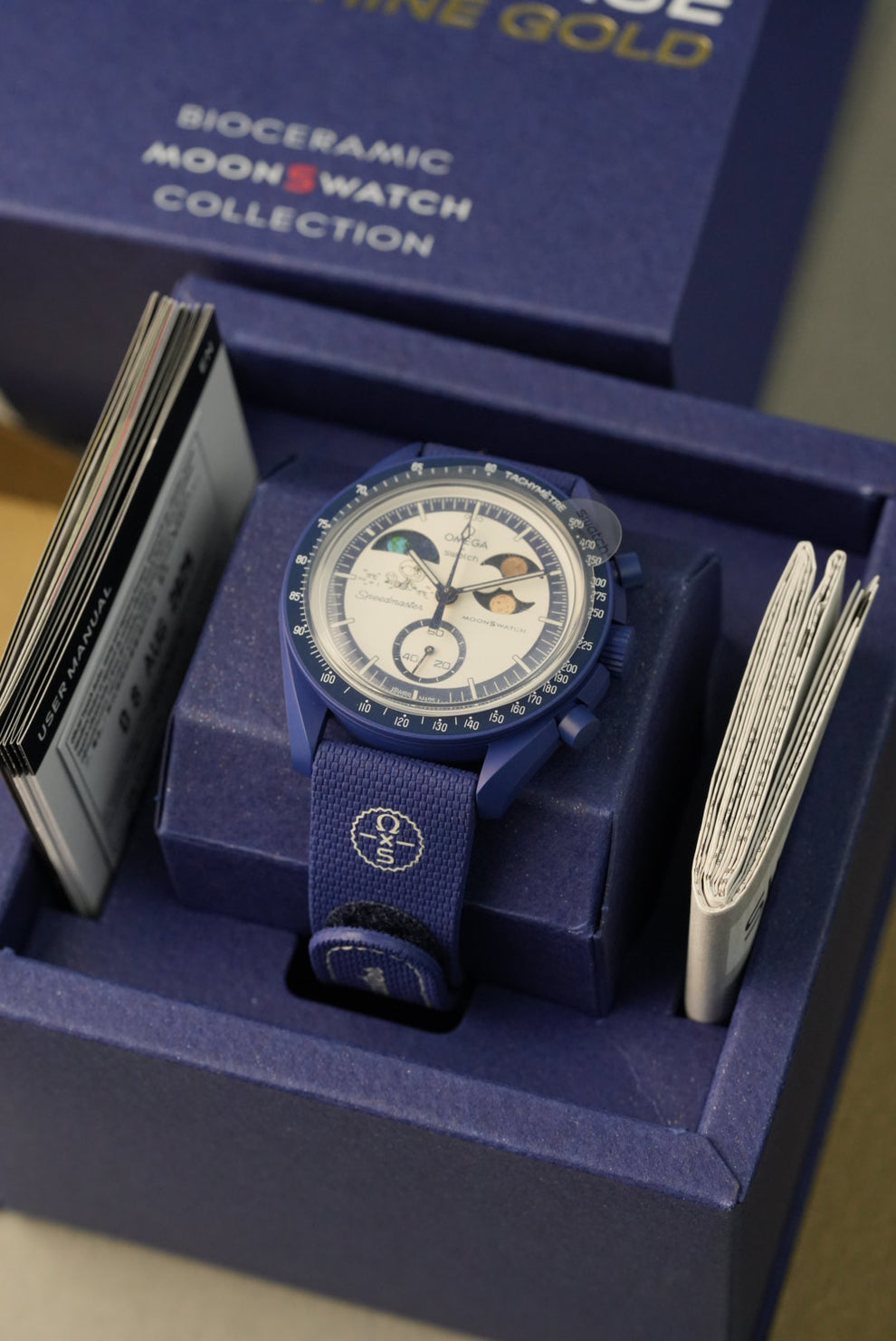 Swatch x Omega MoonSwatch Collection: Mission to EarthPhase - Moonshin ...